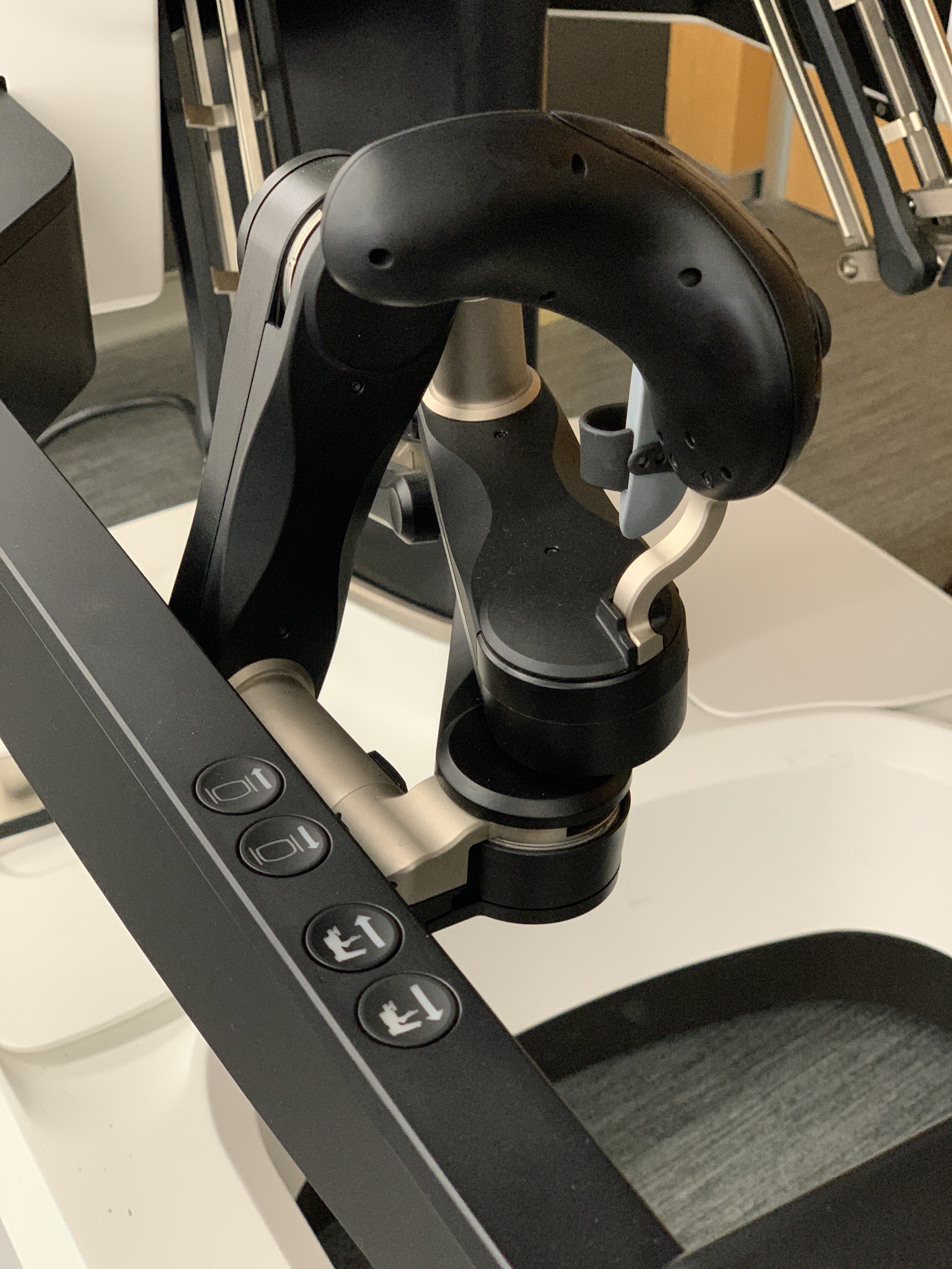 Versius Surgical System – Head and Neck Robotic Surgery