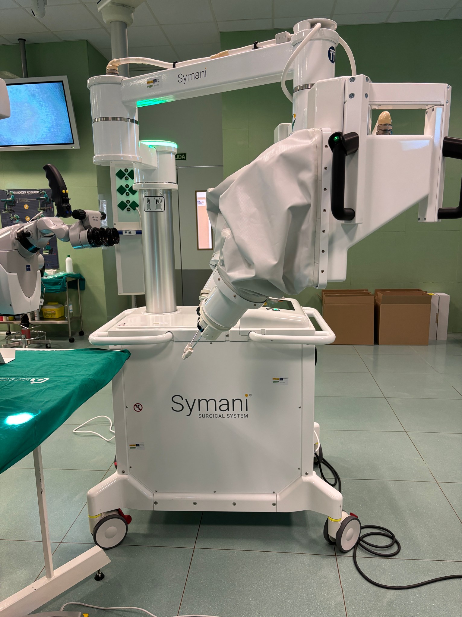 Symani Surgical System – Head and Neck Robotic Surgery