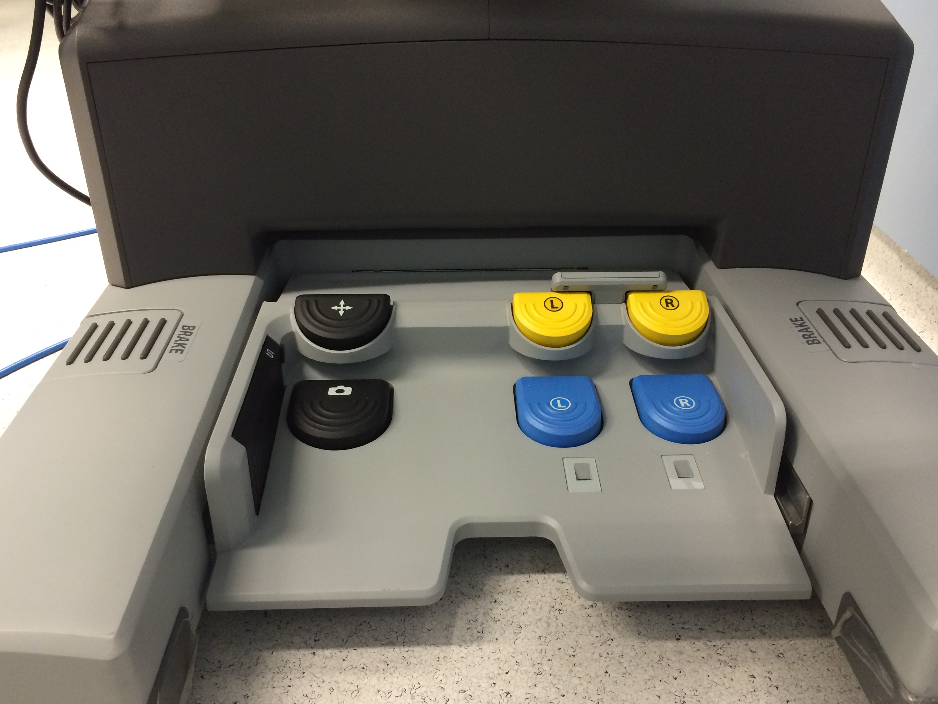 Clutches – Head and Neck Robotic Surgery